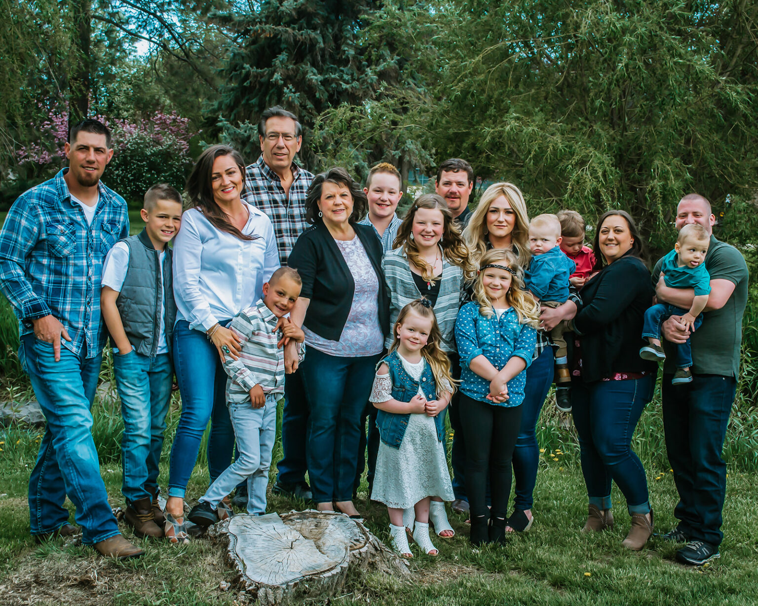 Small vs Big Group Photos | Family Photography in Utah